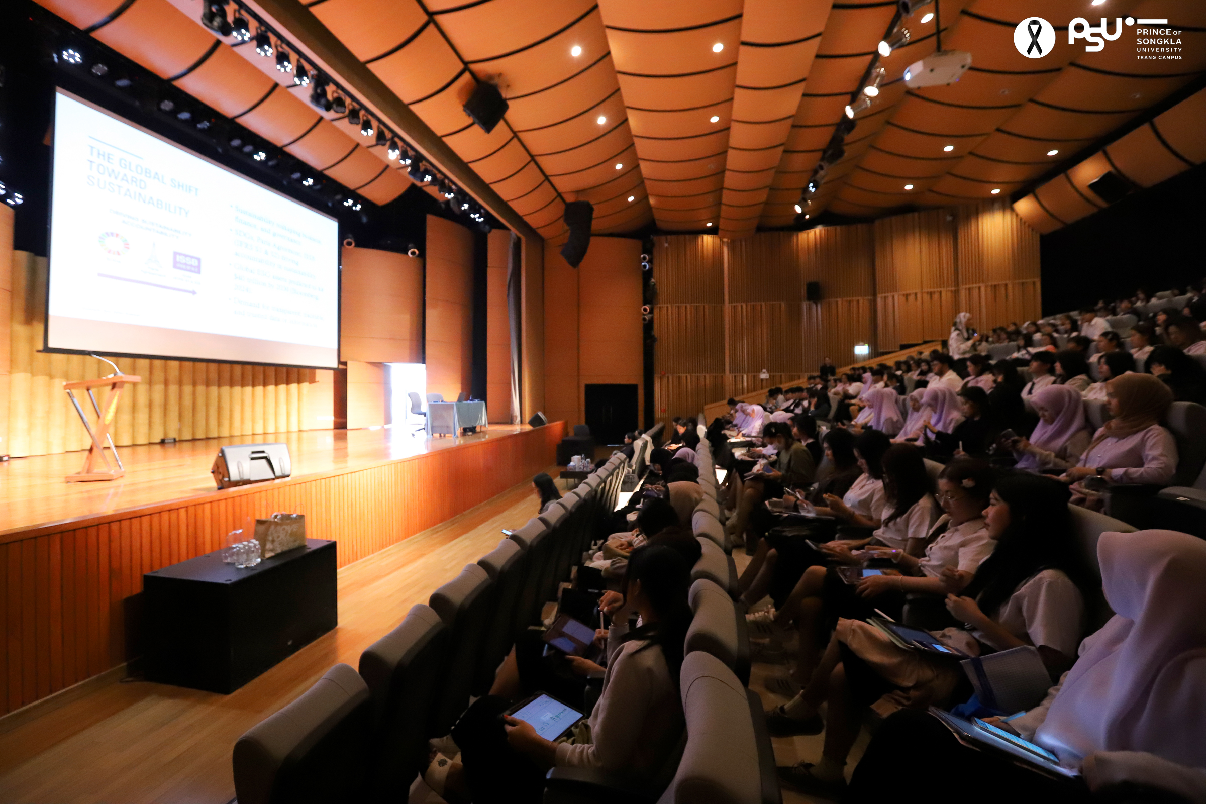 โครงการสร้างความร่วมมือระดับนานาชาติหลักสูตรบัญชีบัณฑิต ภายใต้โครงการ Visiting Professor ...